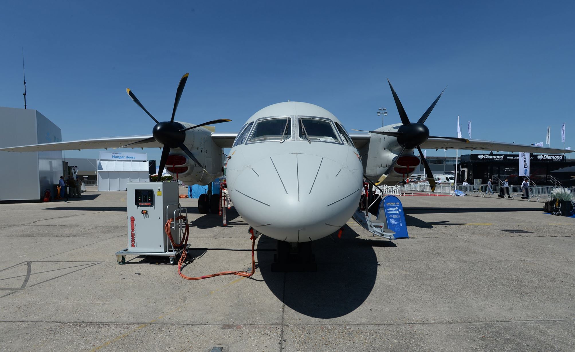 Интервью с Андреем Хохловым, руководителем программы Ан-132 . Транспорт ...